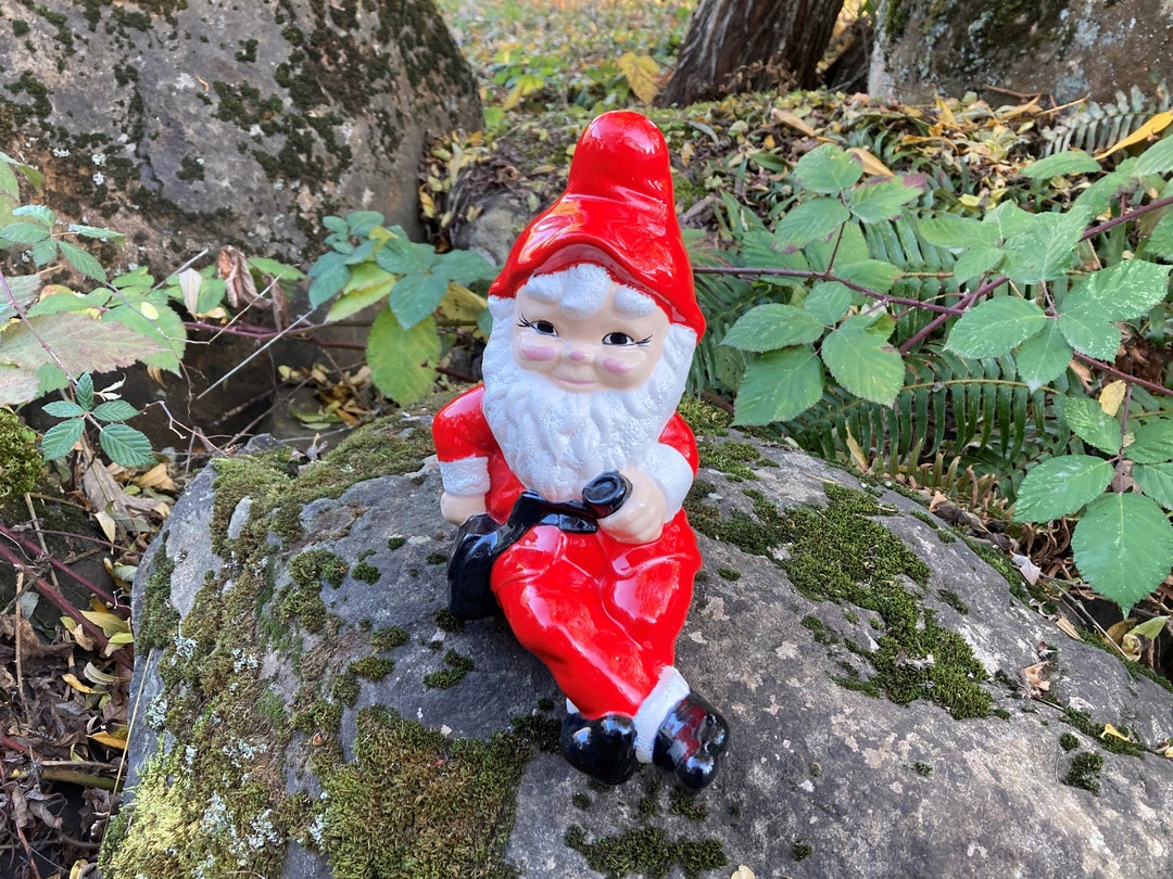 Vintage Hand-painted Ceramic 10" Sitting/seated Garden Gnome Santa ...