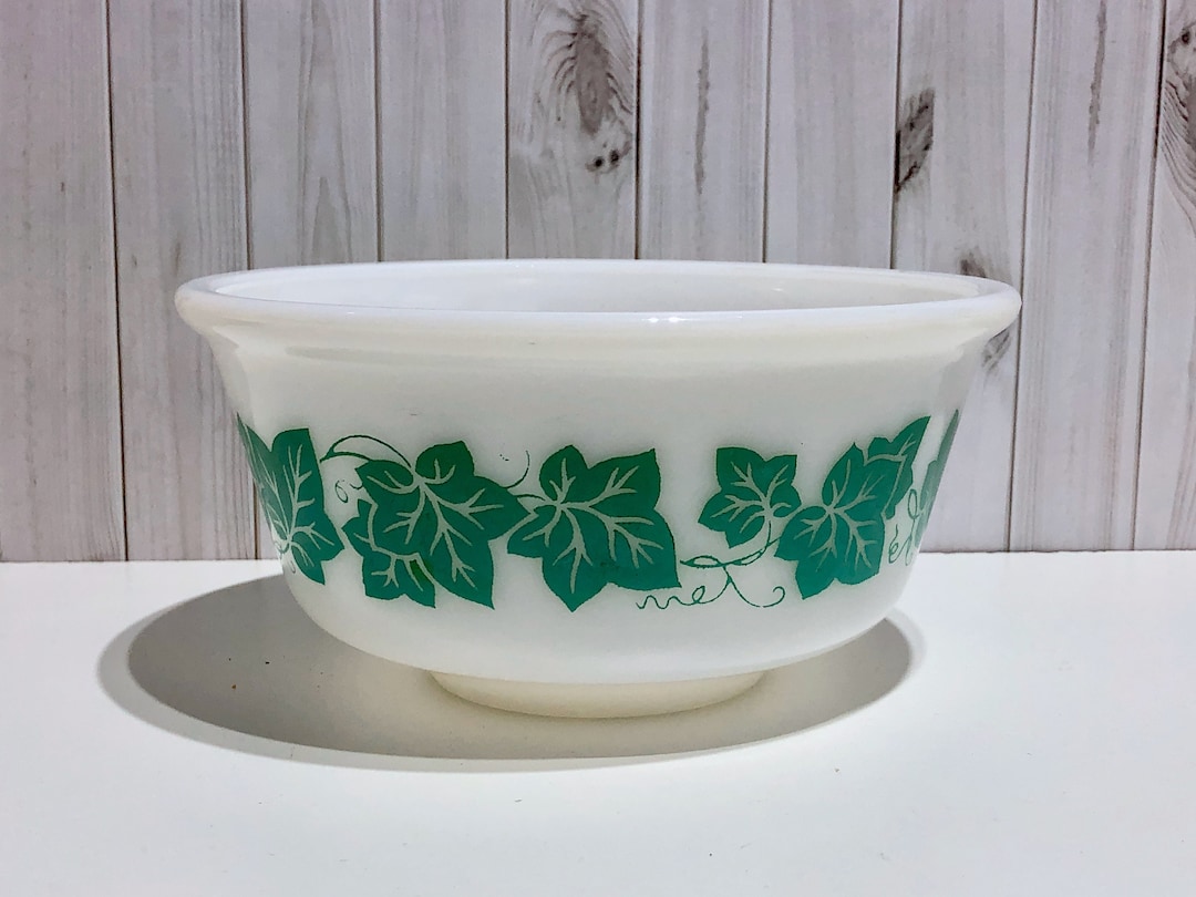 Vintage Mid Century Hazel Atlas Milk Glass Green Ivy Pattern 7" Mixing ...