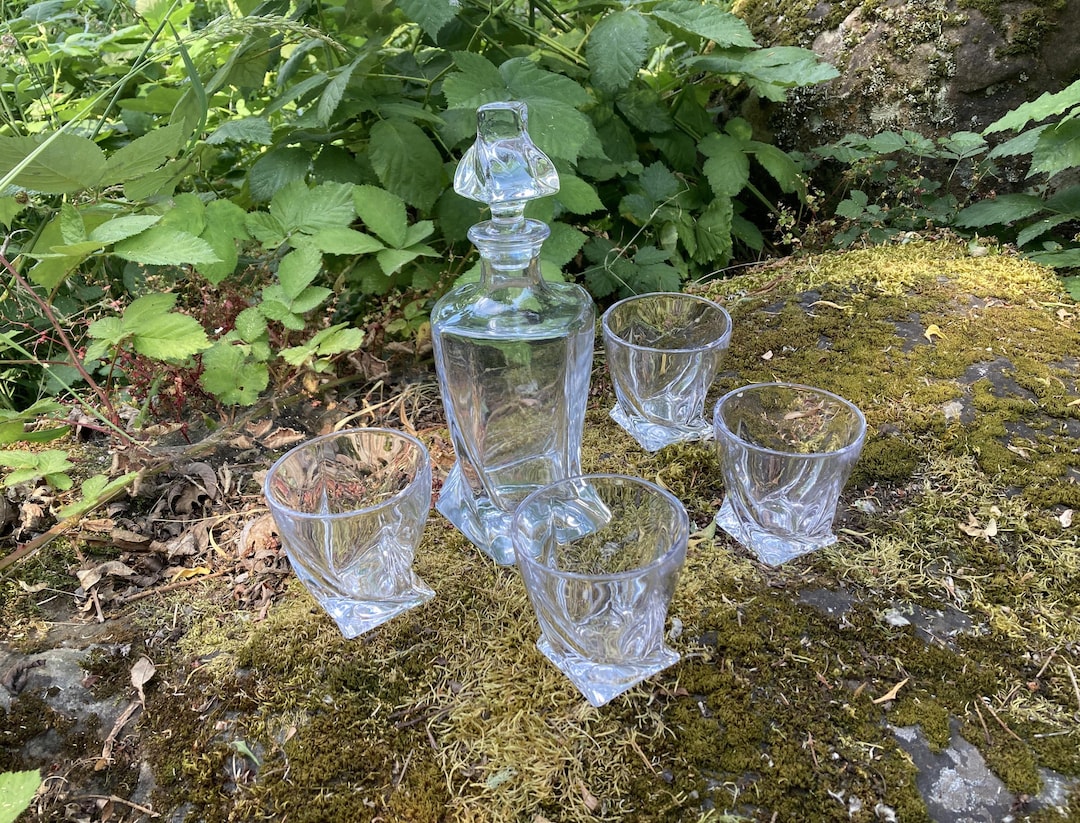Set of 5 Vintage Mikasa "motion" Glass Decanter Set W/ 4 Whiskey ...