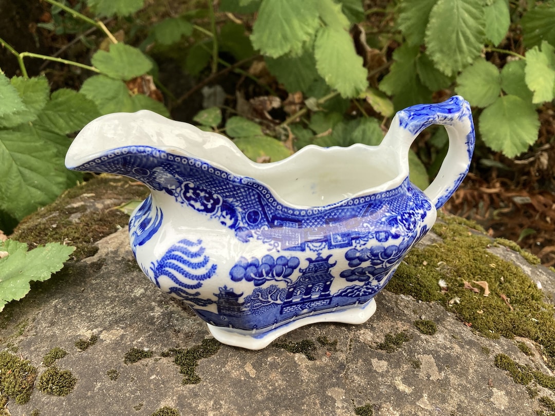 Antique Allerton's Willow Ware / Blue Willow Gravy Boat (made in ...