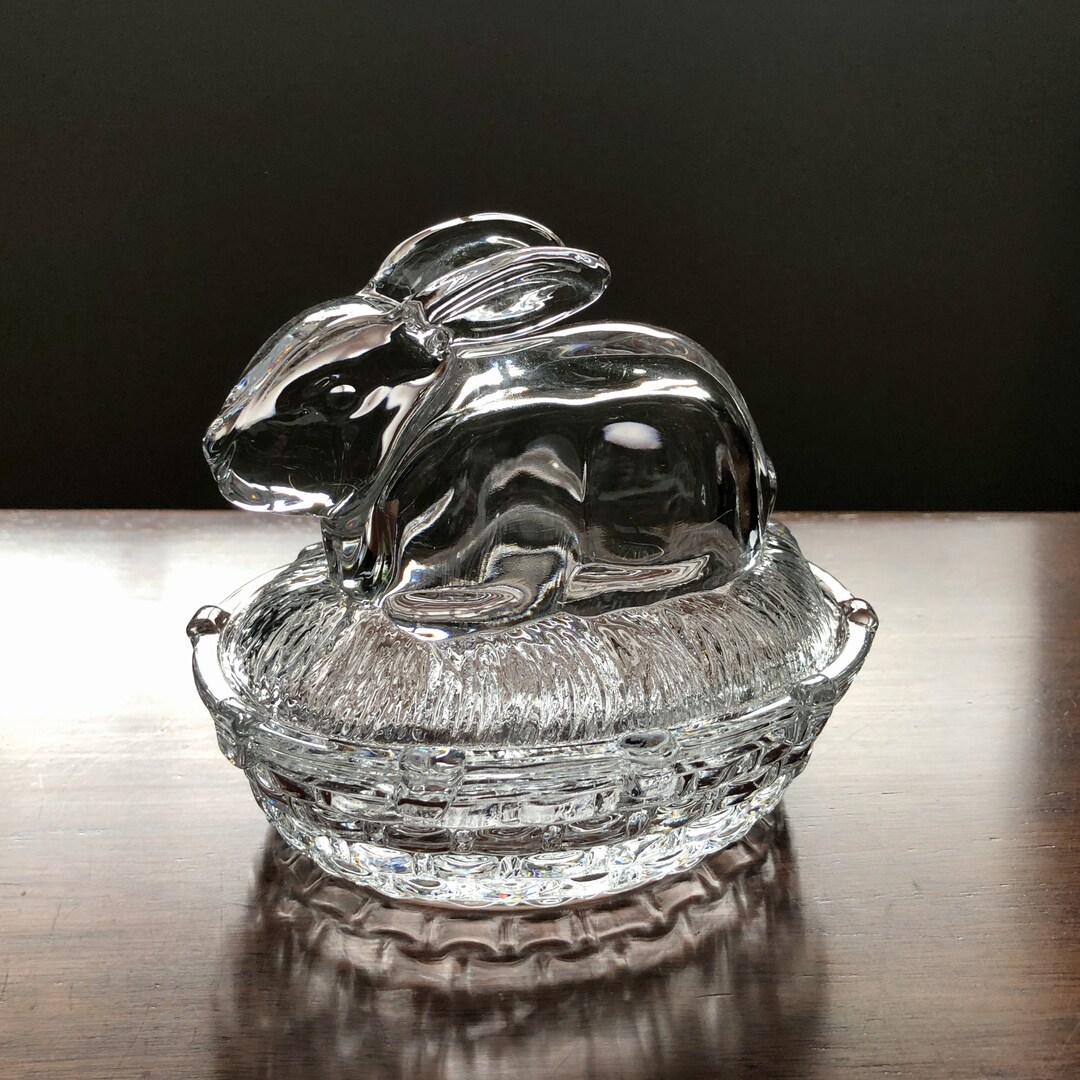 Vintage Clear Glass Bunny Rabbit on a Nest Basket Weave Collectible ...