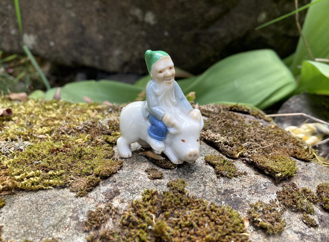 Rare! Vintage Wade Whimsies Irish Pottery "lucky Leprechaun" W Green ...