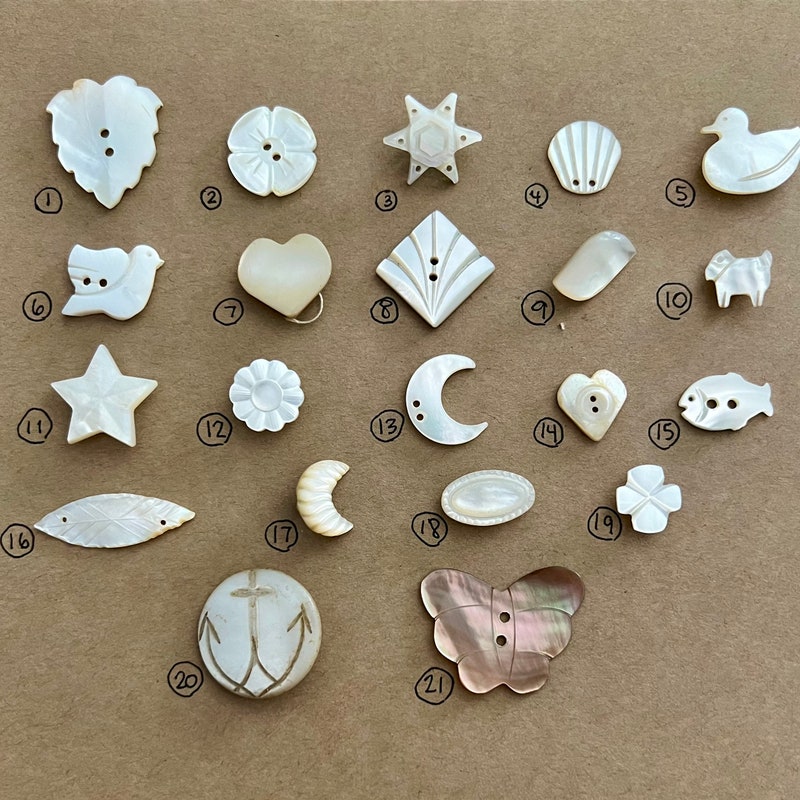 Colonial Buttons - Etsy