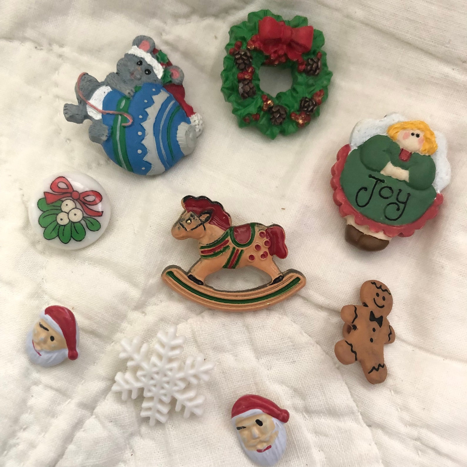 SALE 9 Christmas Craft Buttons Assortment - Etsy