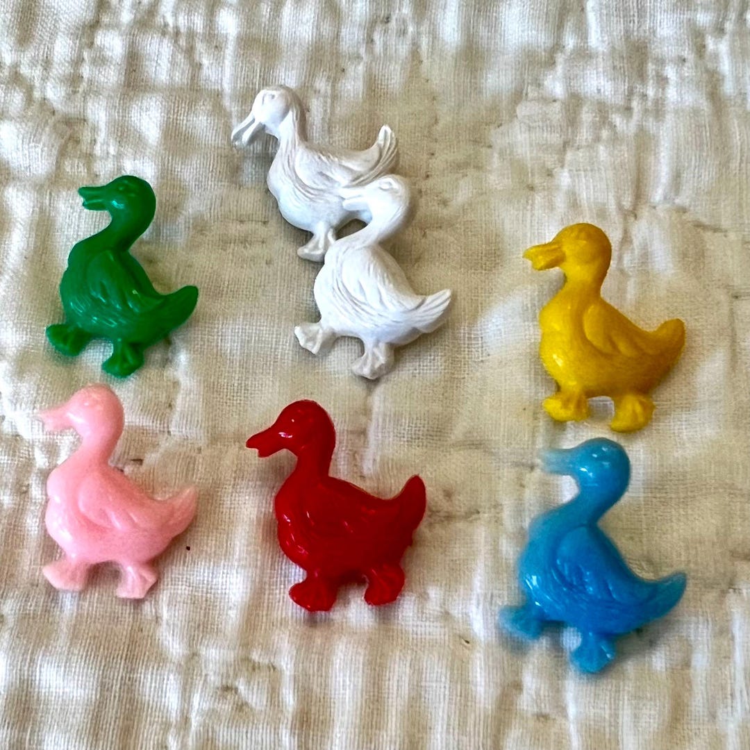 A Flock of Ducks Vintage 1950s Buttons - Etsy