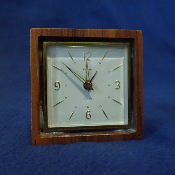 Vintage Travel Analog Clock - Etsy