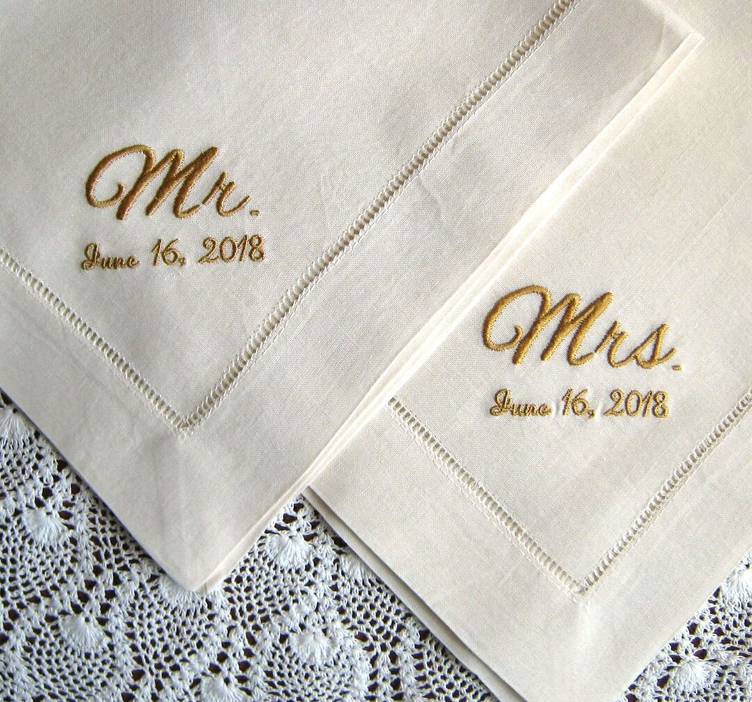 MONOGRAMMED DINNER NAPKINS, Bride & Groom, Linen/cotton Blend ...