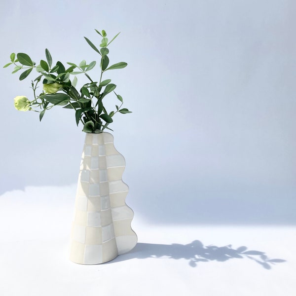 Wavy Vase - Etsy