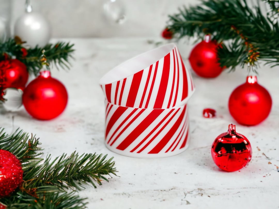 Mistletoe, Peppermint Silicone Boot, Christmas Silicone Cup Boot ...