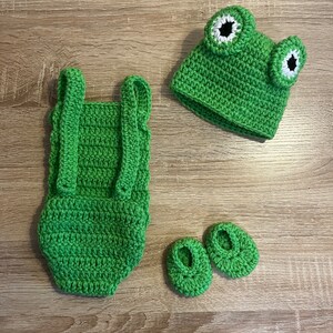 NICU Little Frog Micro Preemie Outfit With Overalls, Fits 2, 3, or 4 ...