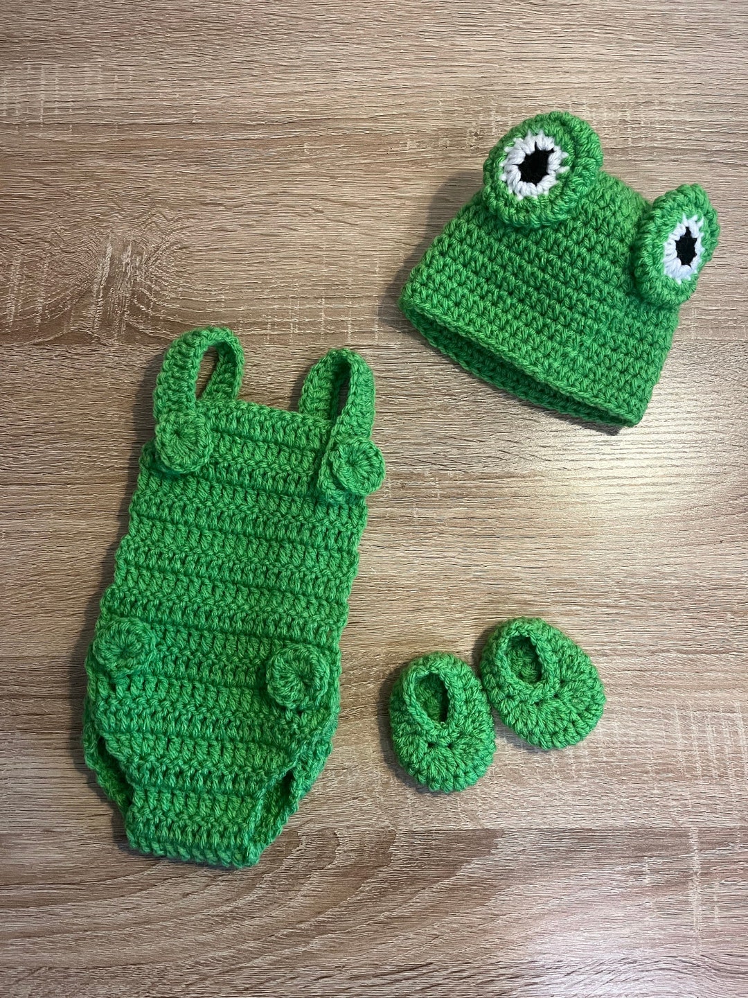 NICU Little Frog Micro Preemie Outfit With Overalls, Fits 2, 3, or 4 ...