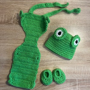 NICU Little Frog Micro Preemie Outfit With Overalls, Fits 2, 3, or 4 ...