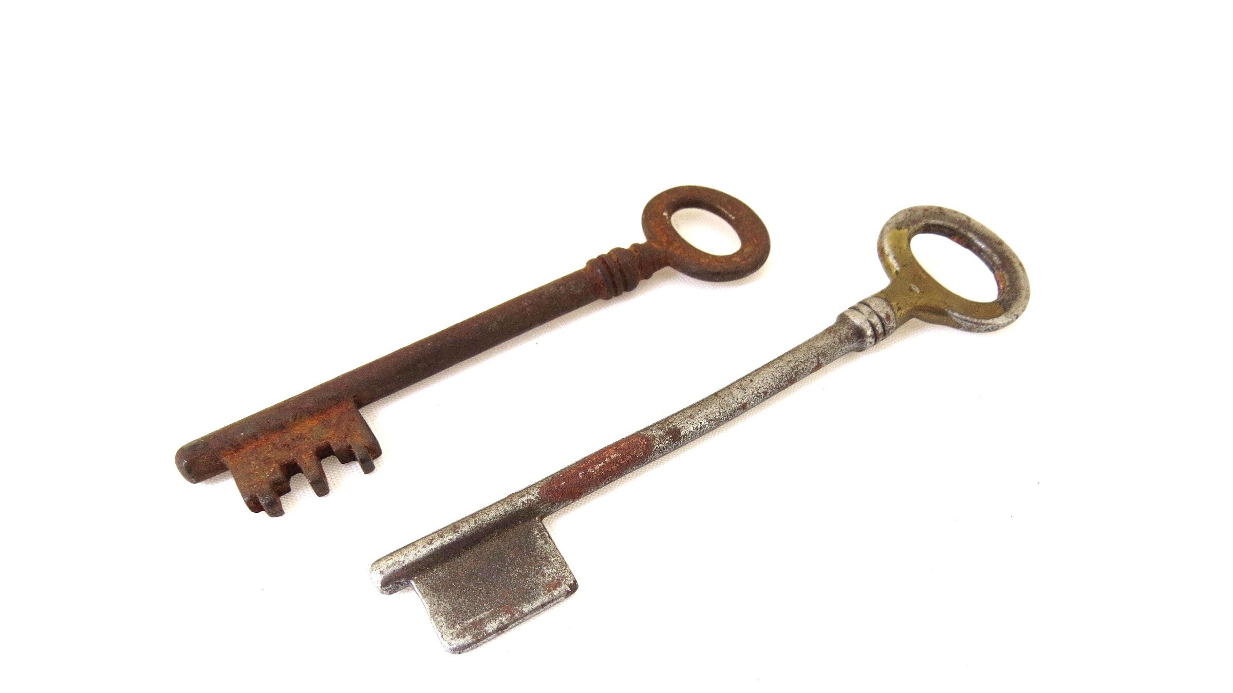 Vintage Large Metal Skeleton Key. Old Rustic and Rusty Large Key. From ...
