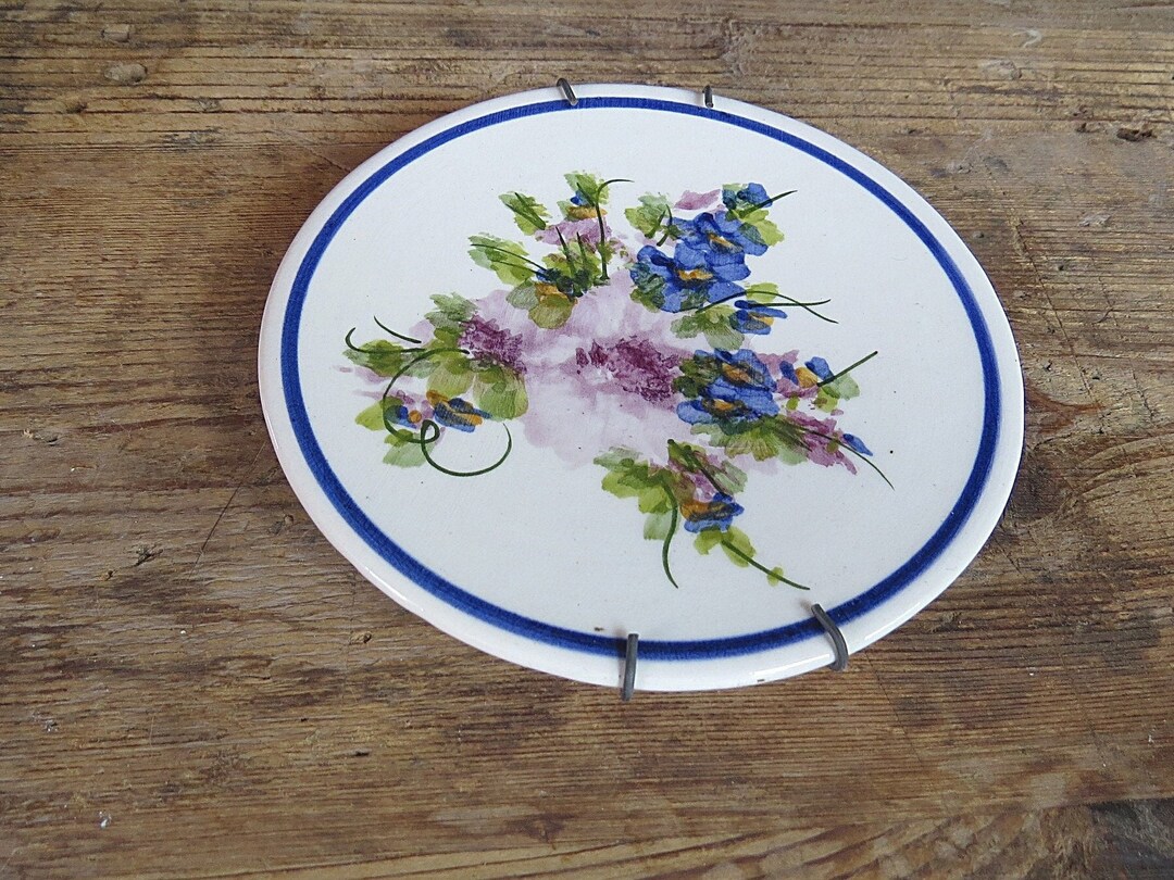 Small Vintage Wall Hanging Floral Hand Painted Plate. Bouquet Painting ...
