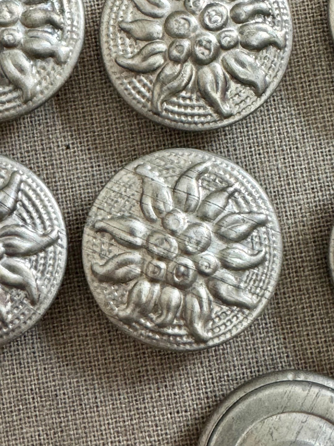 8 Old ALUMINIUM EDELWEISS BUTTONS, 7/8, Light Weight, 1940s, Hollow ...