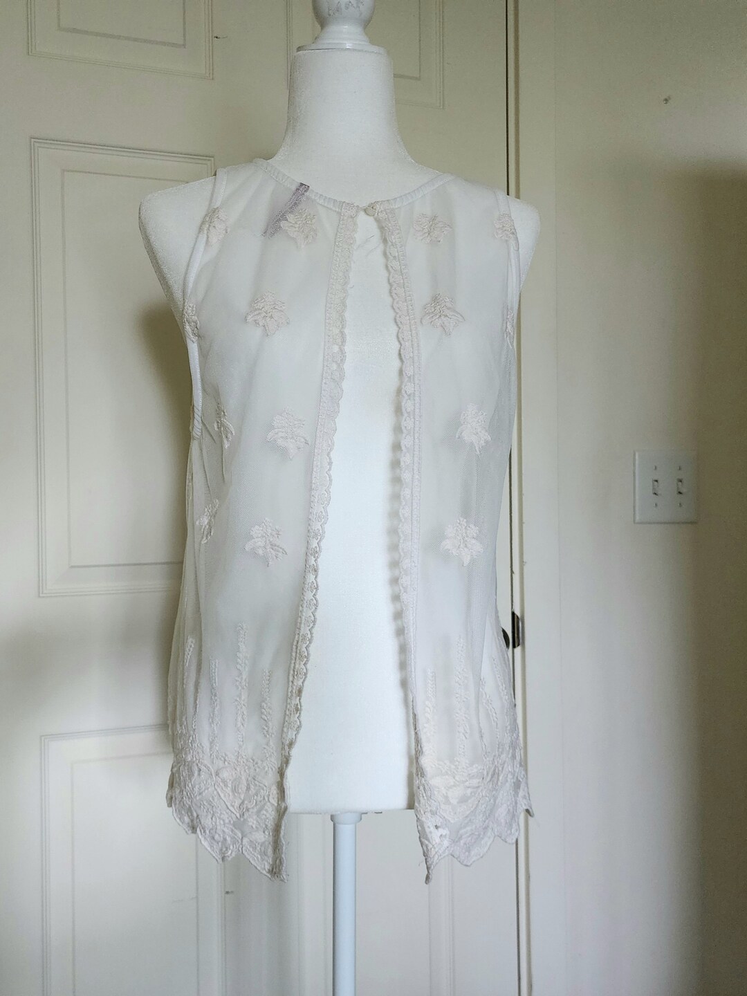 Vintage White Sheer Vest in Lace Embroided Floral Design, One Botton ...