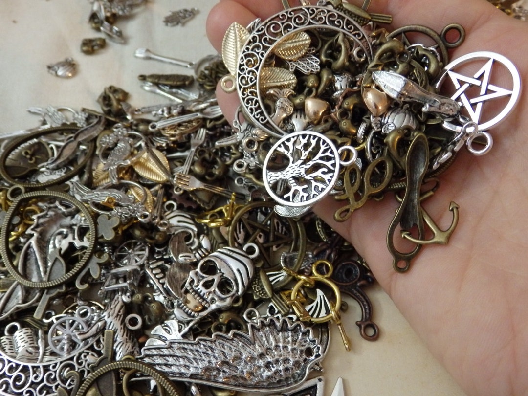 Random Alloy Charm Mystery Lot Mix! (metal Pendant Silver Bronze ...