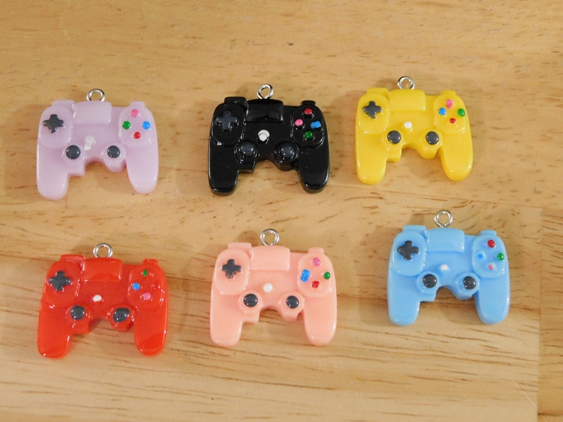 Video Game Controller Resin Pendants, Mixed Color, 24x26x7mm (gamer ...