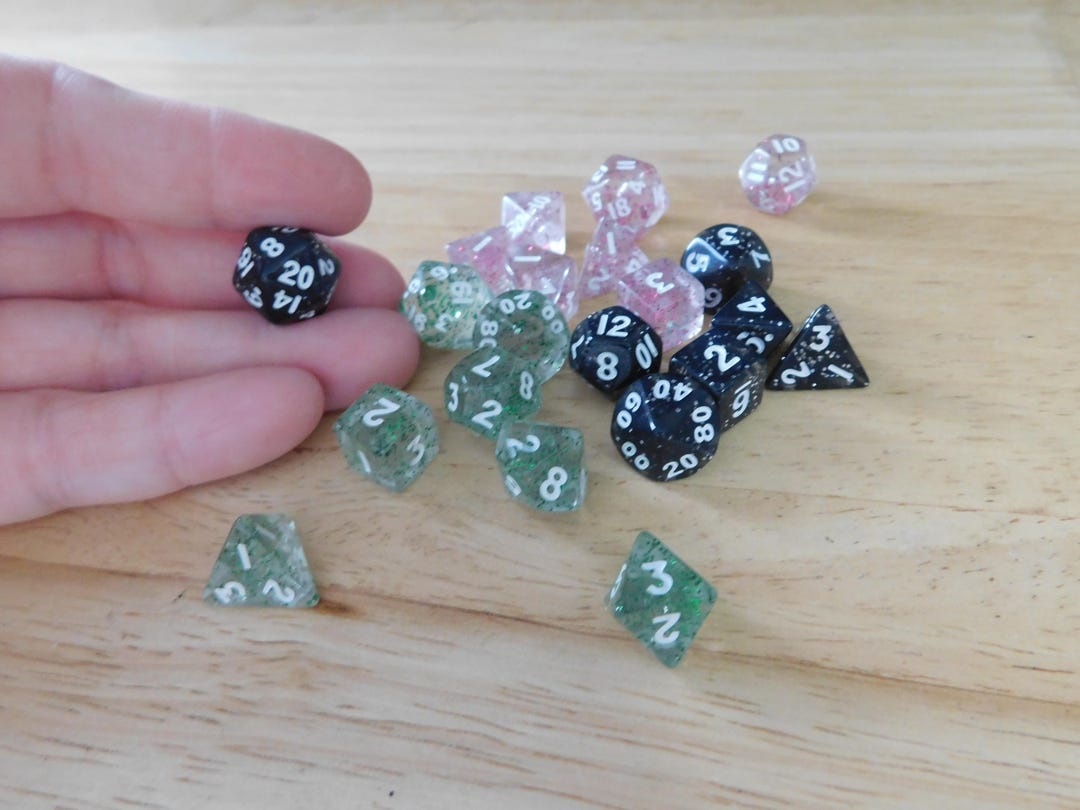 1 Set Miniature 7 Pc Gaming Dice (D6 D10 D12 D20 D4 D8 Craft Supply Die ...