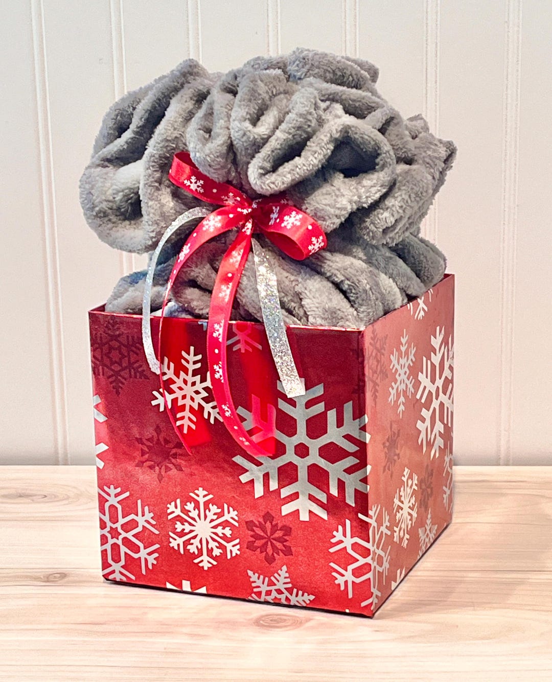 Wrap Your Loved Ones in Warmth and Joy With Our Beautifully Themed ...