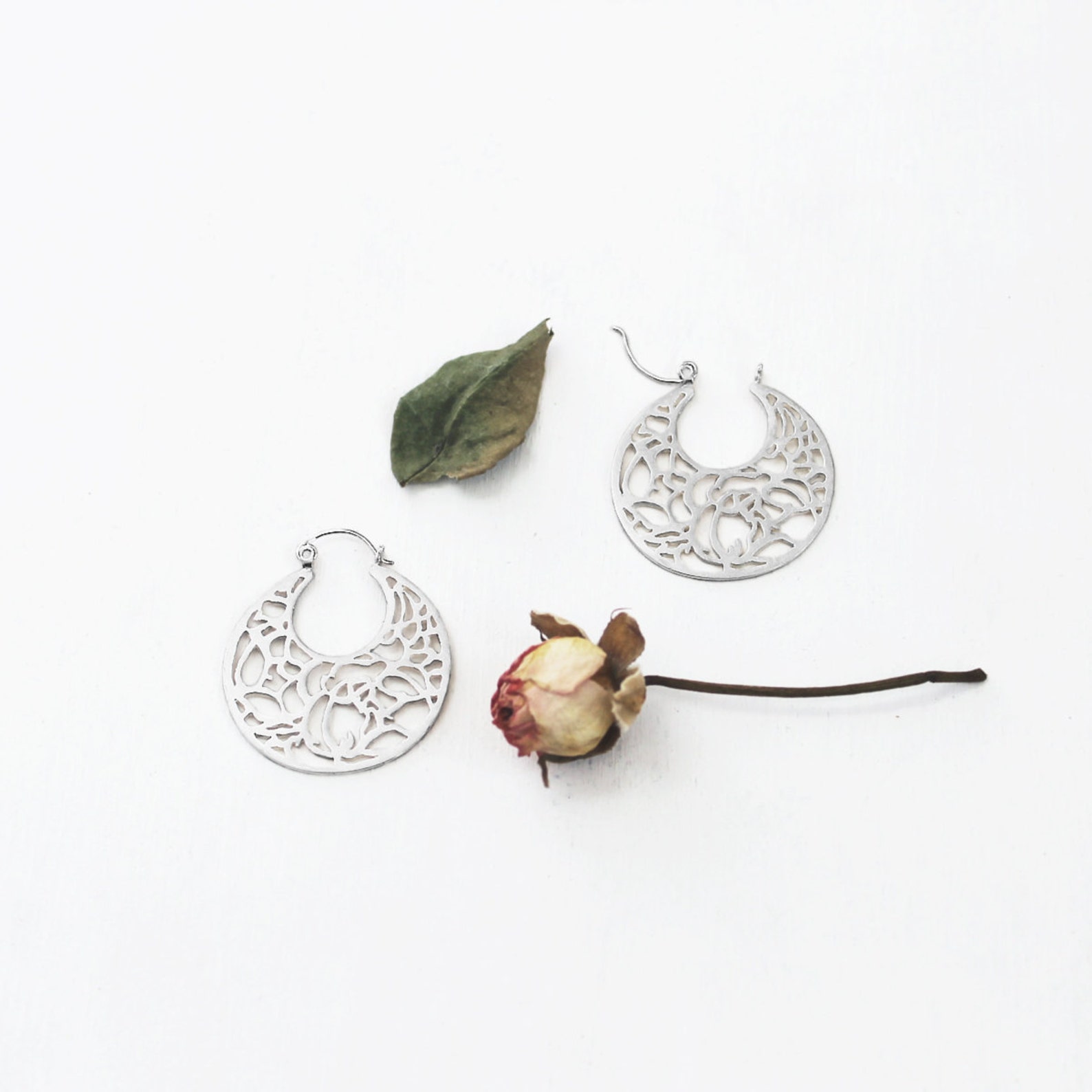 Sterling Silver Filigree Rose and Leaves Origami Pattern - Etsy