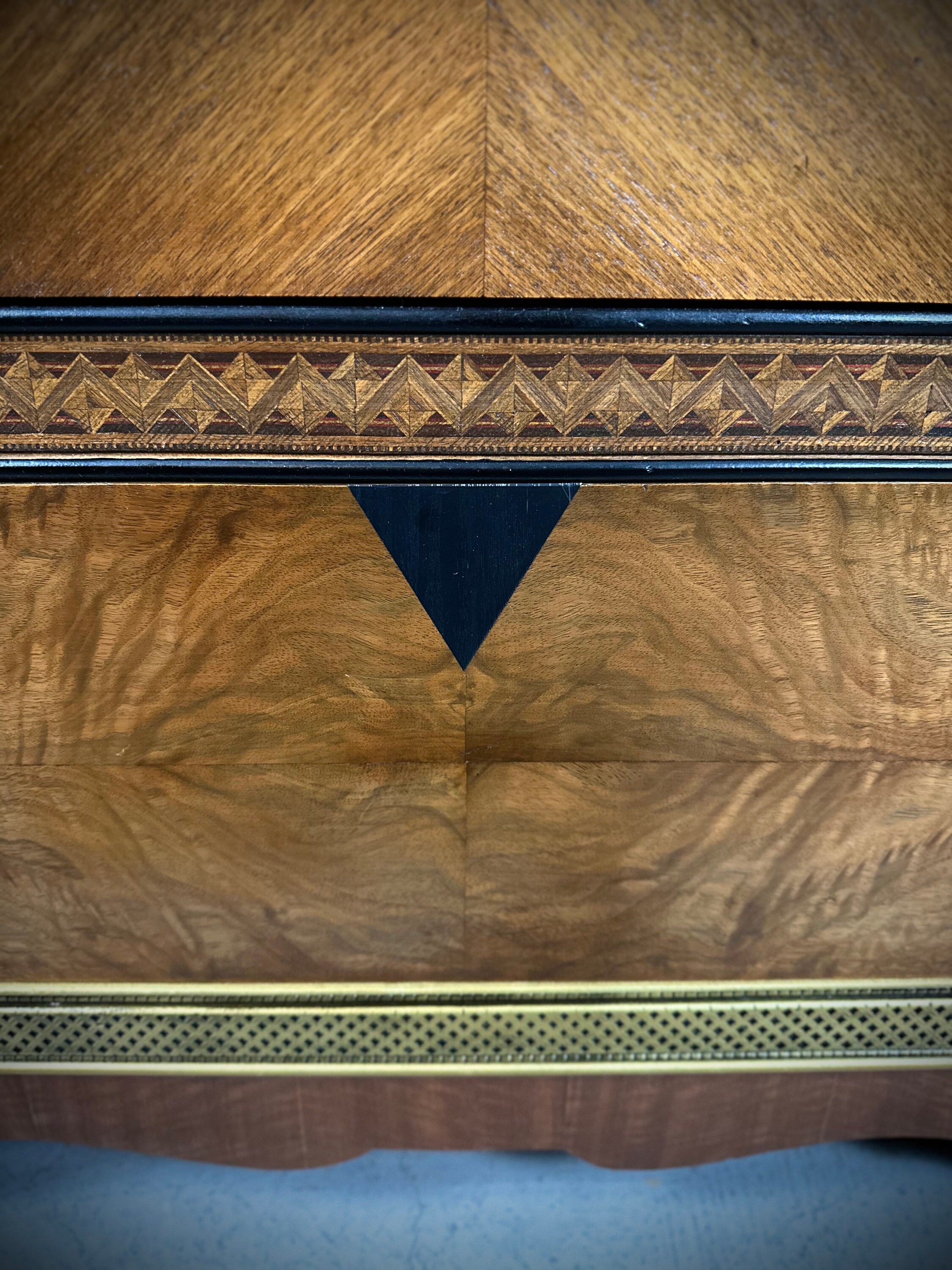 Gorgeous 1930's Waterfall Art Deco Vintage TV Stand / Server ...