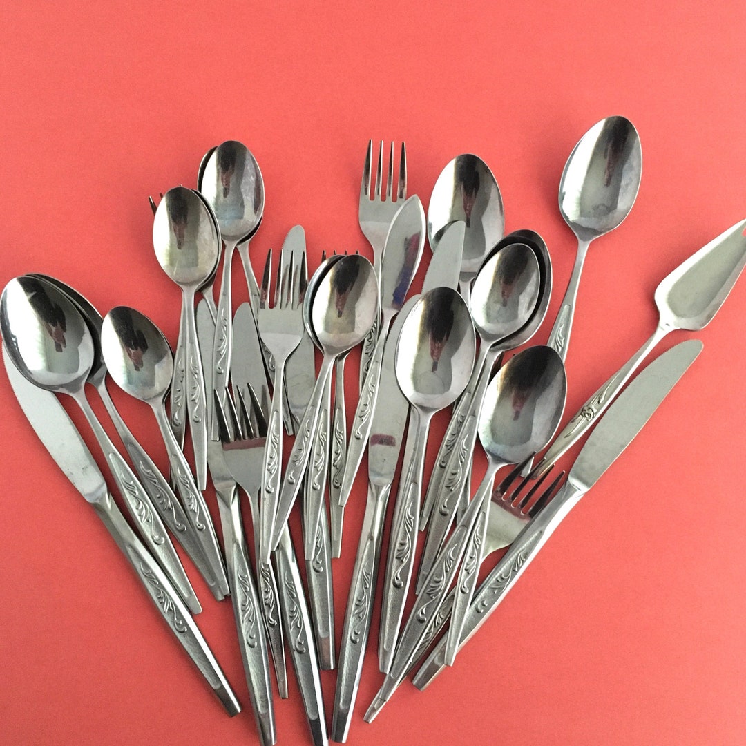 MID CENTURY FLATWARE, 31 Pieces, 7 Place Settings Plus Additional ...