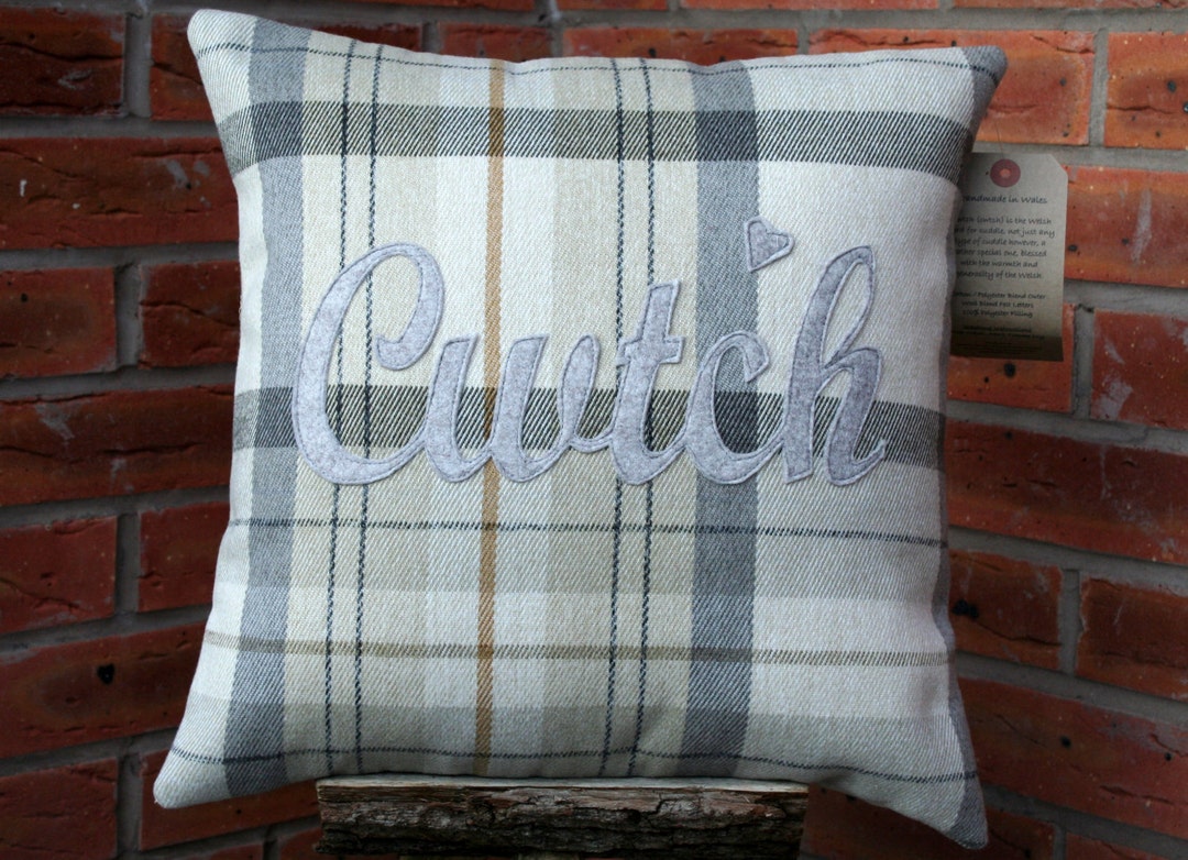 Cwtch Cushion/ Handmade Welsh Appliquéd Cwtch/cuddle Cushion/pillow ...
