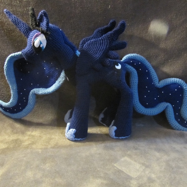 Princess Luna - Etsy