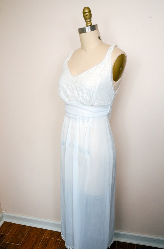 Vintage 1950s White sheer Lace & Nylon Full Slip Nigh… - Gem
