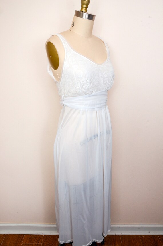 Vintage 1950s White sheer Lace & Nylon Full Slip Nigh… - Gem