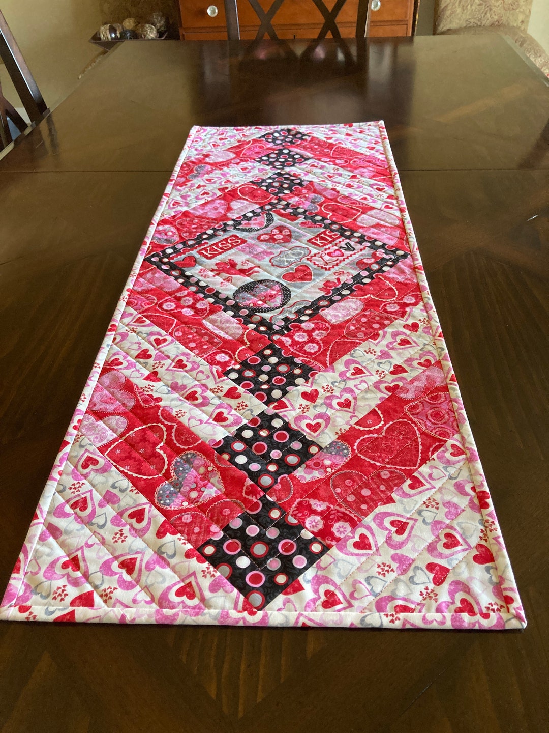 Quilted Valentine's Day Table Runnervalentine's Daytable ...