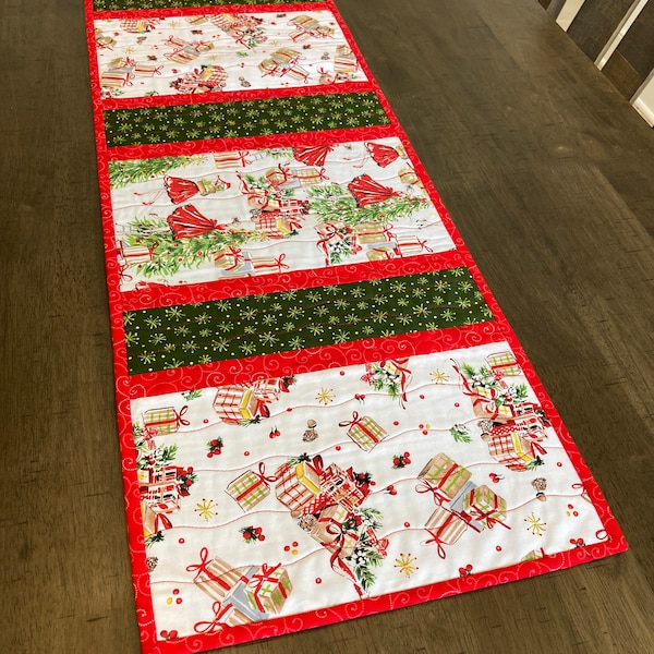 Christmas Quilted Table Runner - Etsy