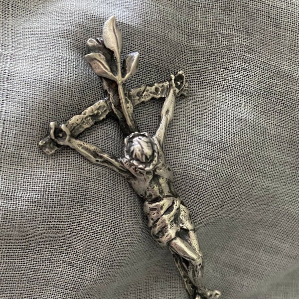 Realistic Crucifix - Etsy