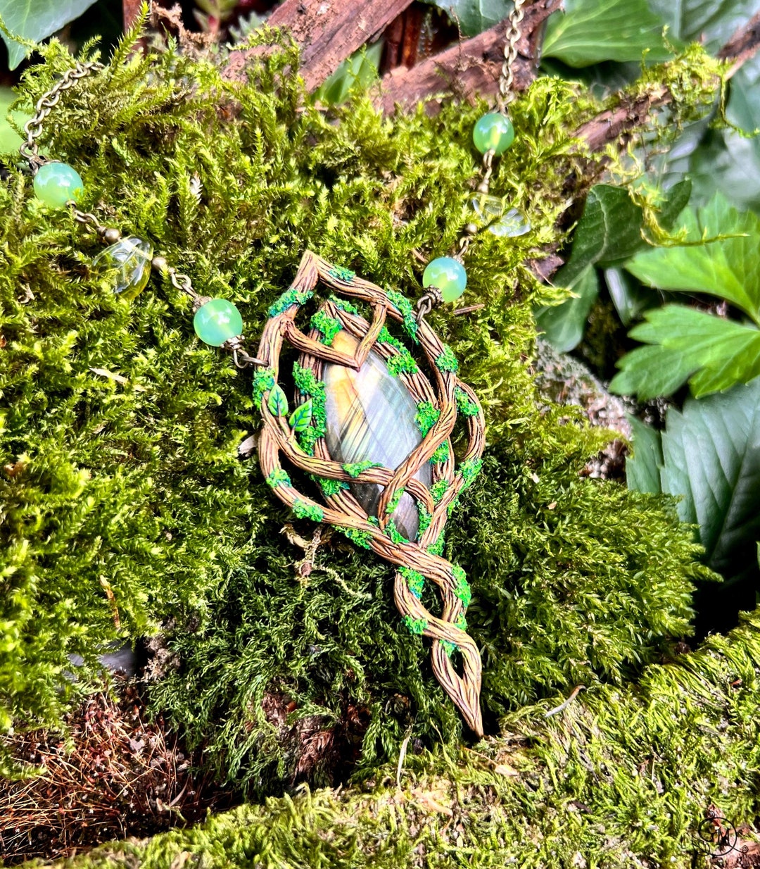 Lost Elven Treasure - Handmade Amulet With Gorgeous Labradorite Gem - Etsy