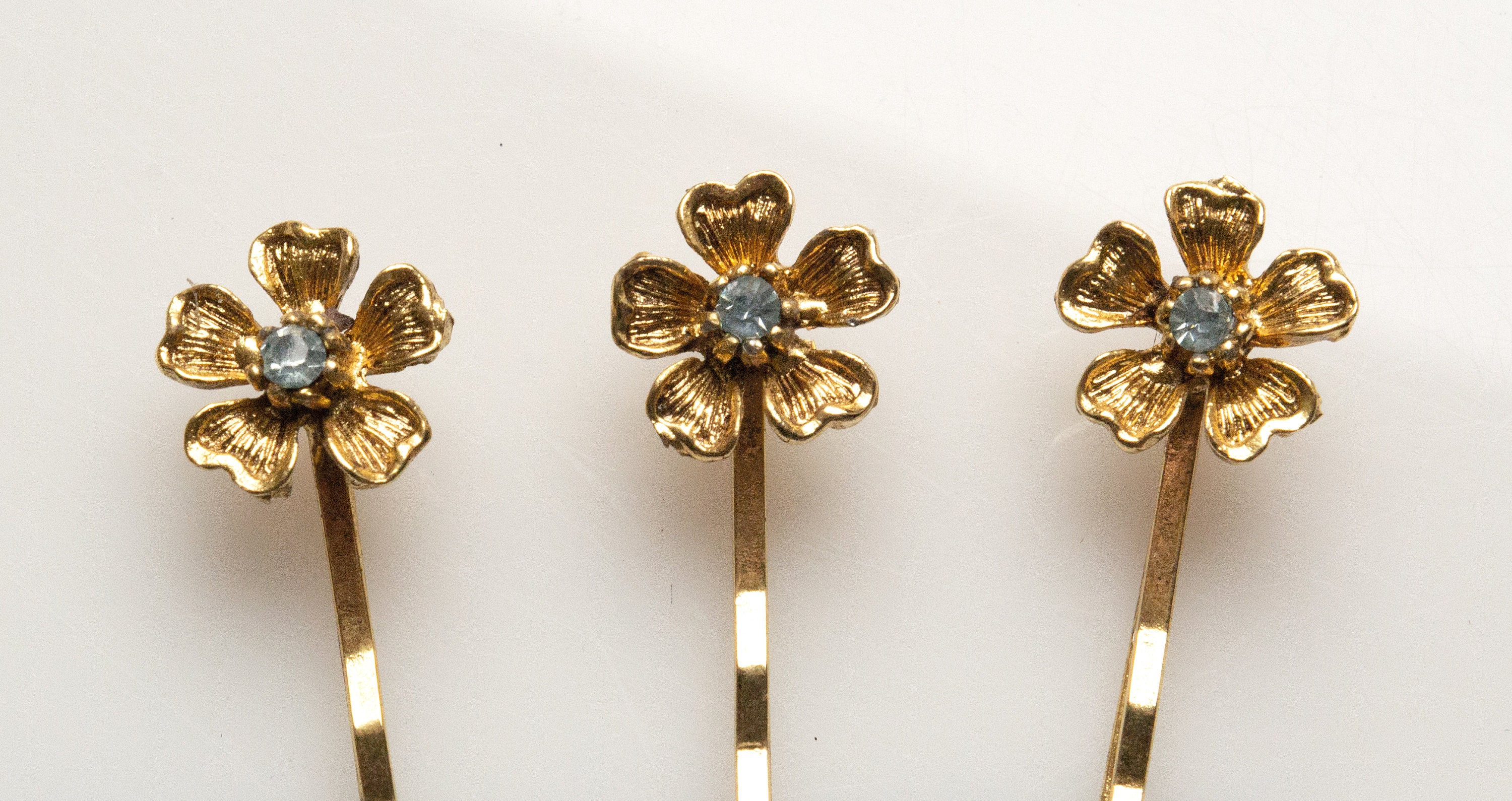 Vintage Gold Light Blue Daisy Hair Pin Trio, Vintage Blue Hair Pins ...