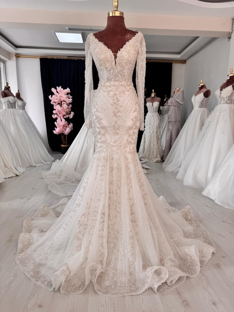 Fairytale Wedding Dress , Backless Bride Dress, Embellished Heart Line ...