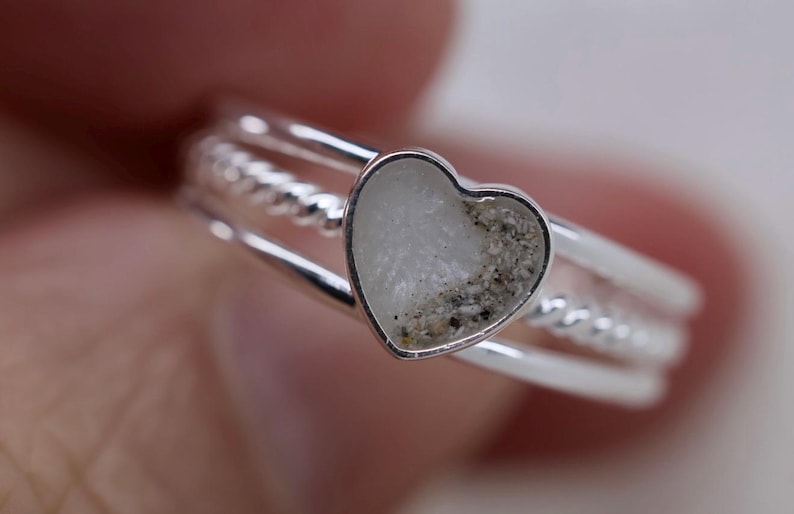 Cremation Ashes Ring, Heart Pet Ashes Keepsake, Triple Band Memorial ...