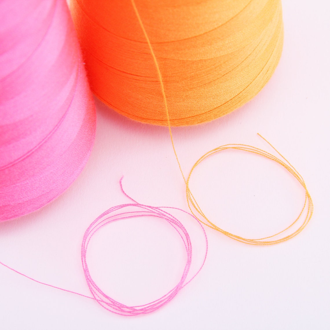 4 Big Cones Hot Pink Serger Sewing Thread 2750 Yd Tex 27 40s/2 ...
