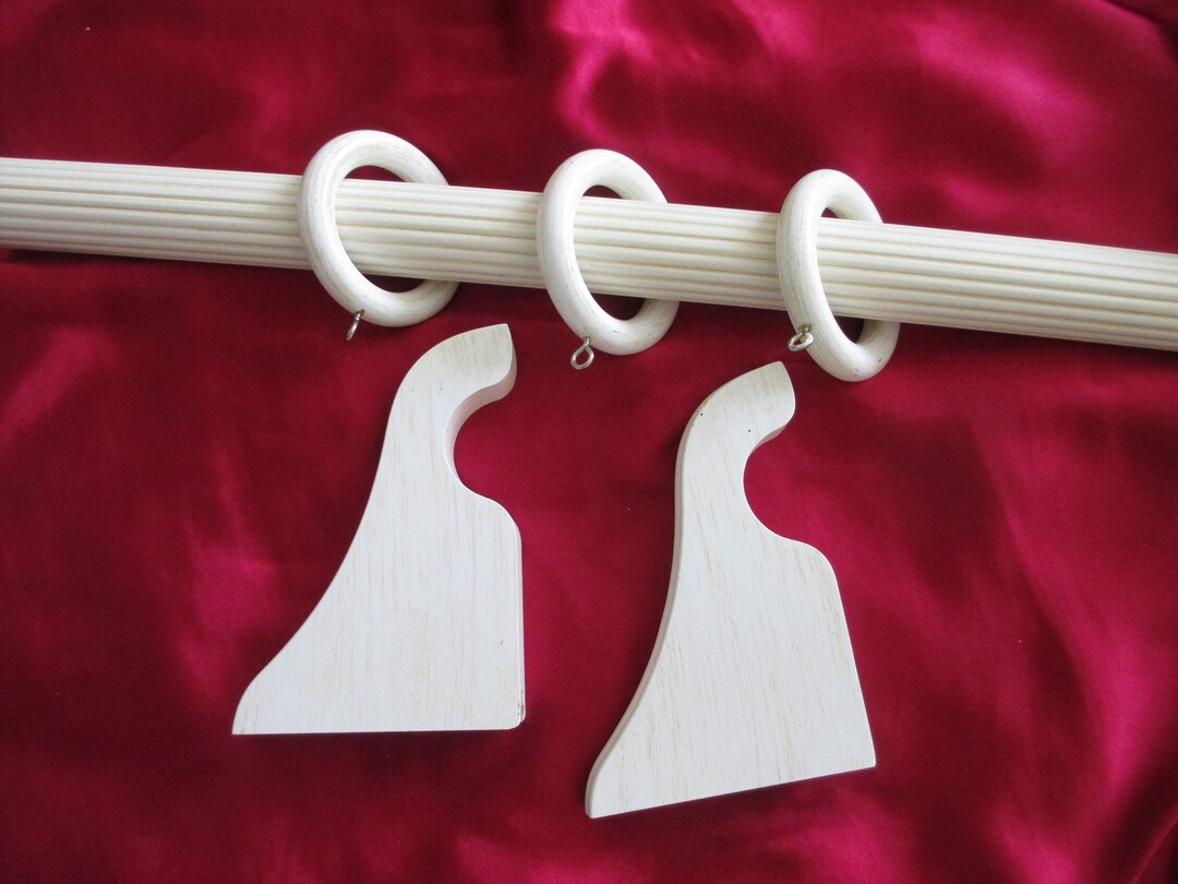 18" Ivory / Cream Painted Fluted Wood Rod , 3 Rings and 2 Fluted ...