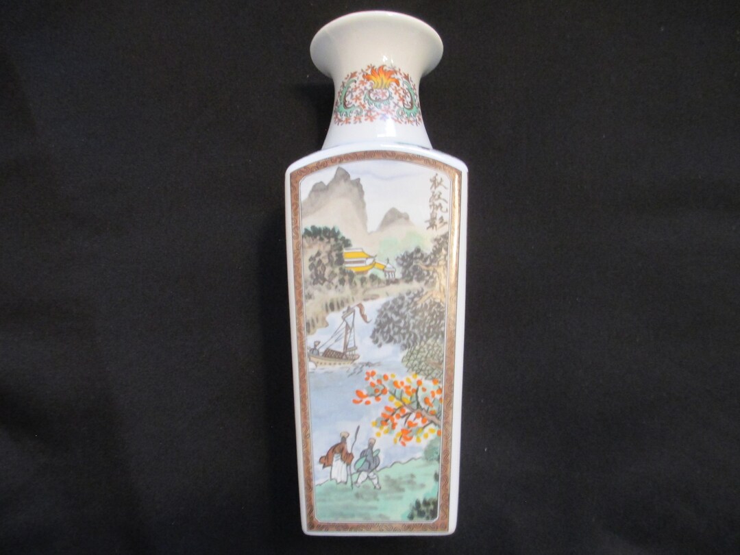 TOYO Sansui Japanese Porcelain Ware Vase Decorated Depicting Colorful ...