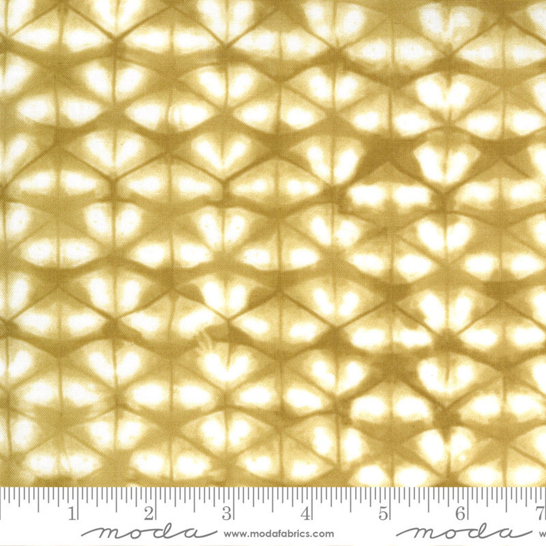 Tochi Ga Wara 48064 16 by Debbie Maddy for Moda Fabrics by the Half ...