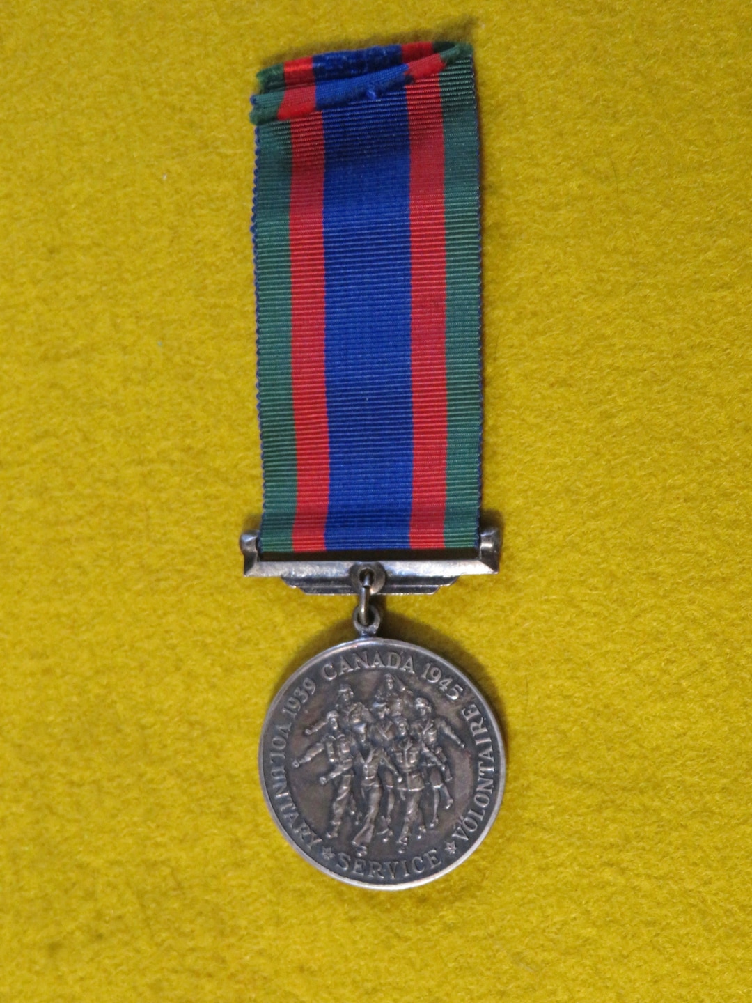 Original 1945 World War II Canadian Voluntary Service Volontaire ...