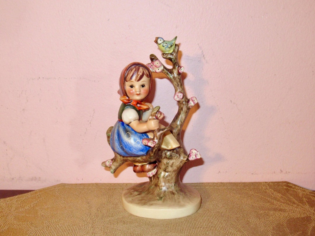 Vintage 1950's MJ Hummel Apple Tree Girl Figurine 141/1 - TMK 3 - Etsy