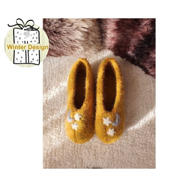 Knitted Slippers - Etsy UK