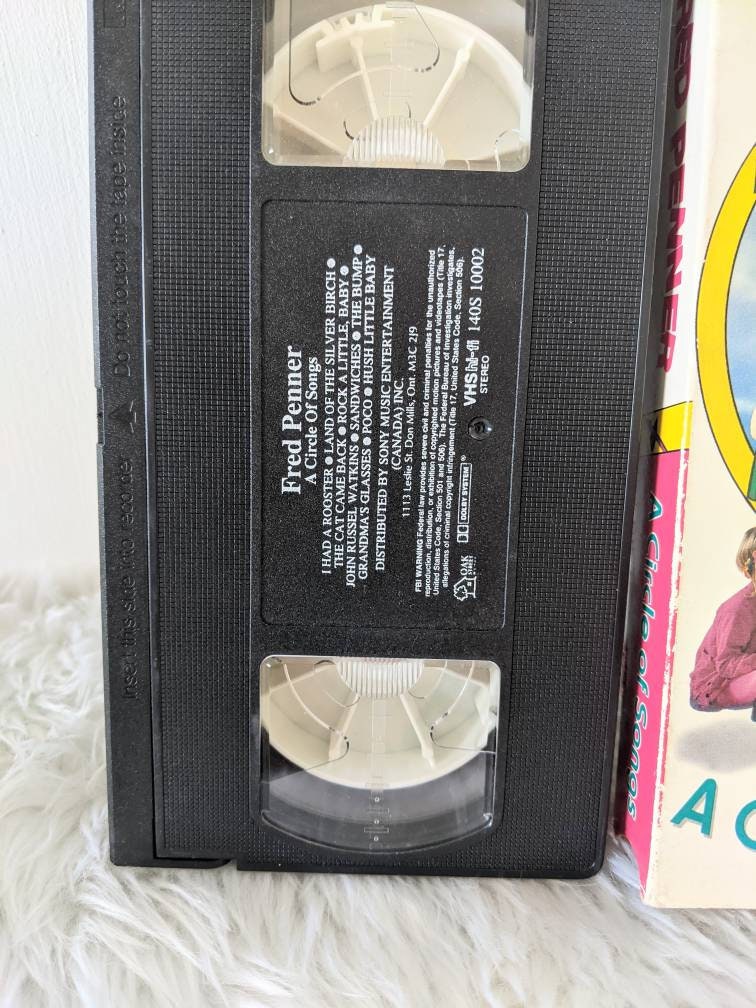 VHS Fred Penner A Circle of Songs Kids Concert Oak Street Music ...