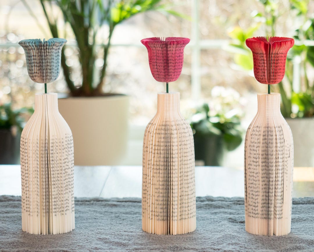 Repurposed Book Vase With Paper Flower: Unique Librarian Gift - Etsy
