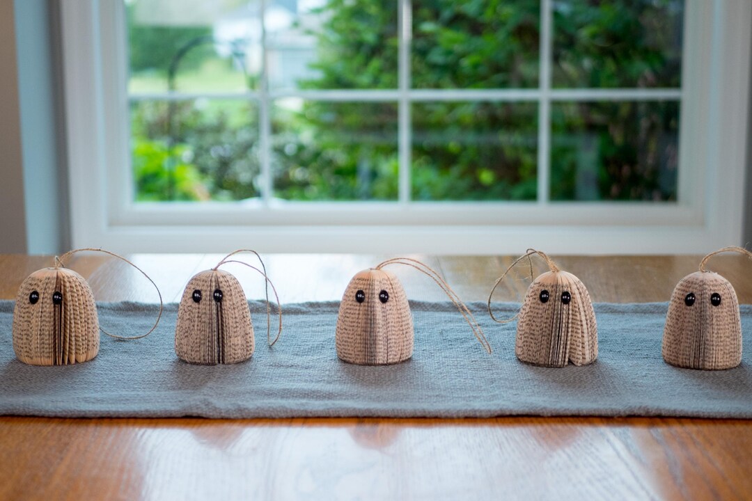 Book Page Ghost: Eco-friendly Halloween Decor Party Favor - Etsy