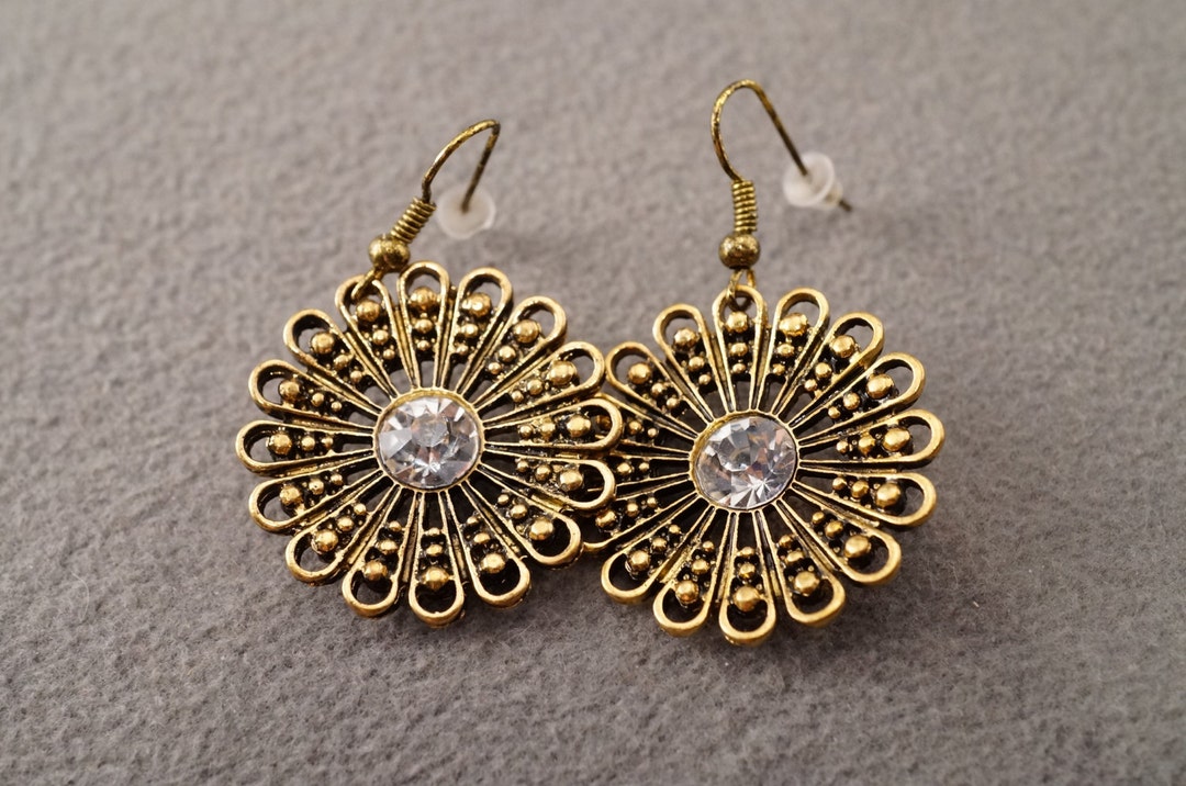 Vintage Art Deco Style Yellow Gold Tone Rhinestone Euro Wire Round ...