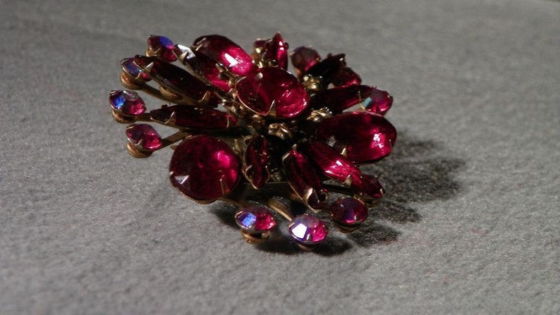 Vintage Yellow Gold Tone Multi Shaped Pink & Ruby Red Aurora Borealis ...
